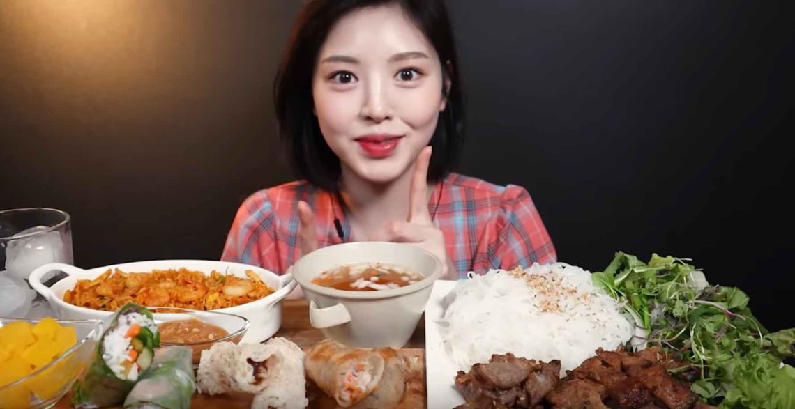 Mukbang - The Latest Viral Korean Food Trend | KoreaTravelPost