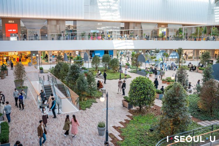 Hyundai Seoul: Seoul's New Concept Department Store | KoreaTravelPost