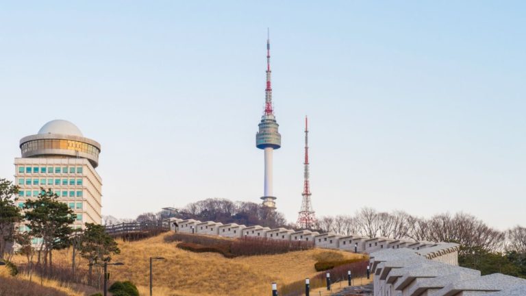 Seoul City Guide: A Tourist's Guide to Visiting N Seoul Tower ...