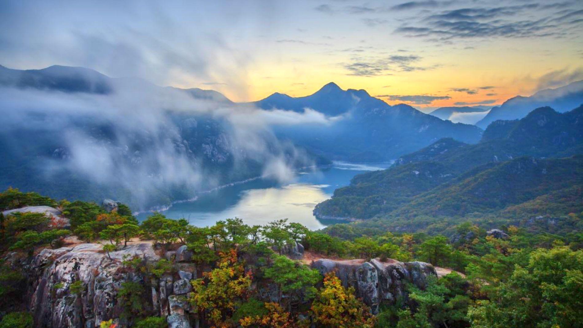 A Comprehensive Hiking Guide: Woraksan National Park | KTP