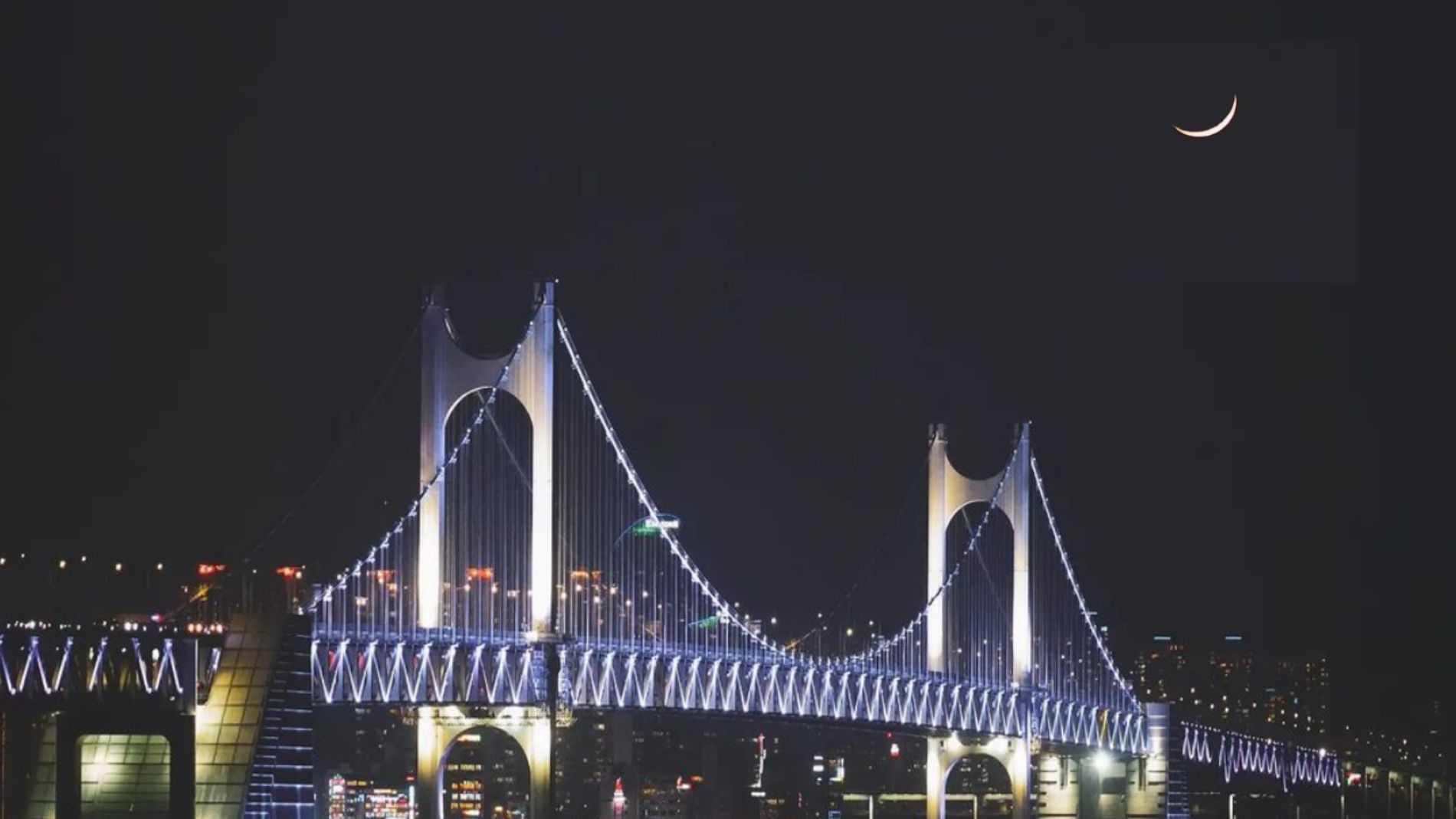 Moonlit Busan: Discovering 4 Prime Moon-Watching Locations in the City