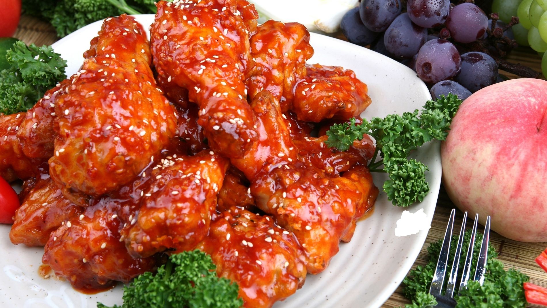 Savor the Crunch: Best Fried Chicken Eateries in Hongdae | KTP