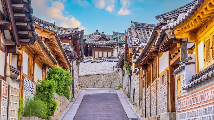 Hidden Gems Near Gyeongbokgung: Walking Tour in Hanbok | KTP