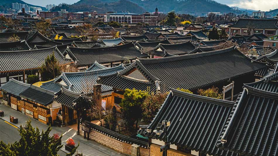 The Truth Behind Hanok Stay Program: Between Criticism and Preservation ...