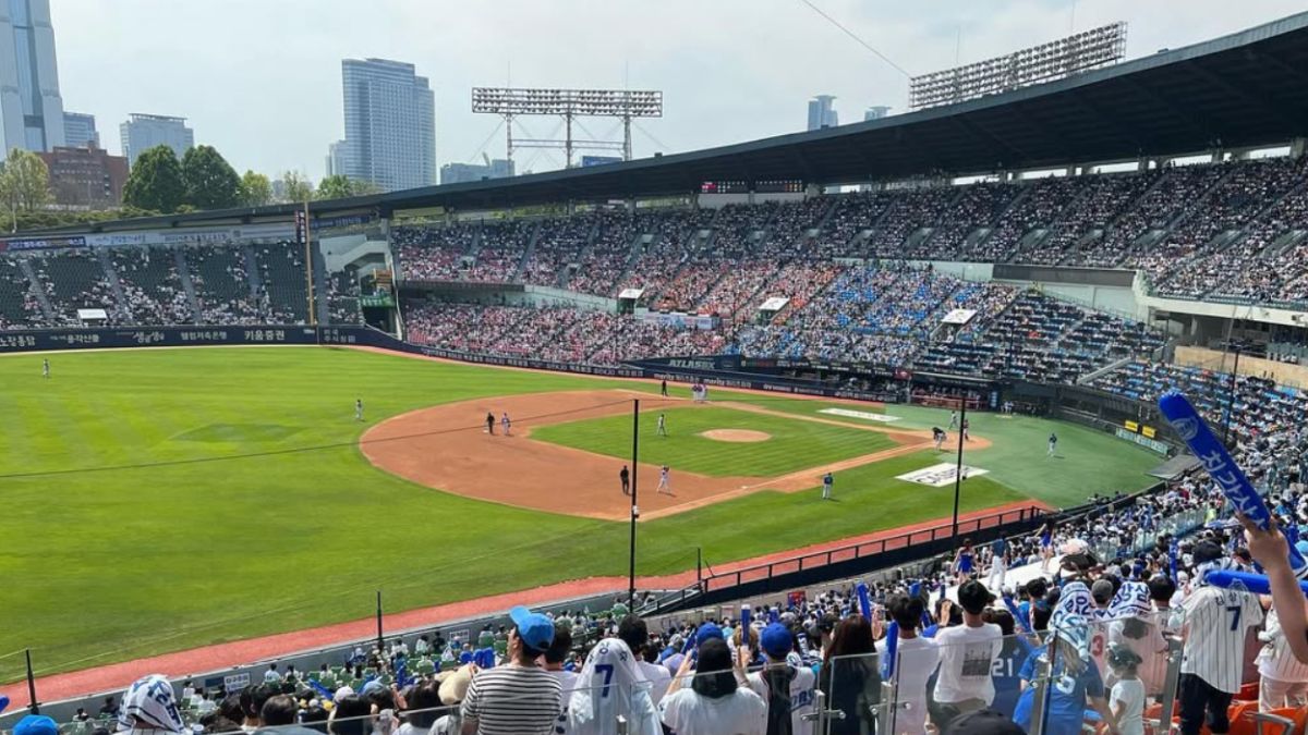 Guide to Enjoying a Korean Professional Baseball Game